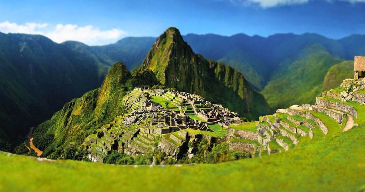 Highlights of Peru: Discover Ancient Ruins and Scenic Views - 2025